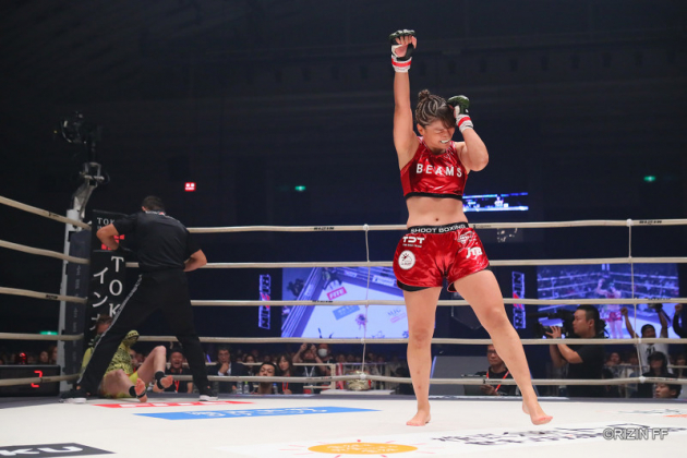 【RIZIN】RENA、原点回帰のパンチ連打で出直し戦に秒殺勝利 - eFight【イーファイト】格闘技情報を毎日配信！