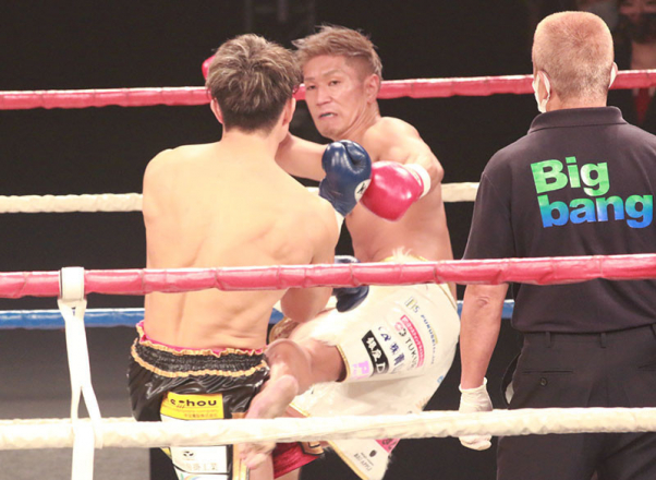 【速報動画】8.28「J-FIGHT＆J-GIRLS 2016 5th」魅津希vs松川敬子、大石綾乃vs浅井春香、空手こまちvs未奈の試合動画 - eFight【イーファイト】格闘技情報を毎日配信！