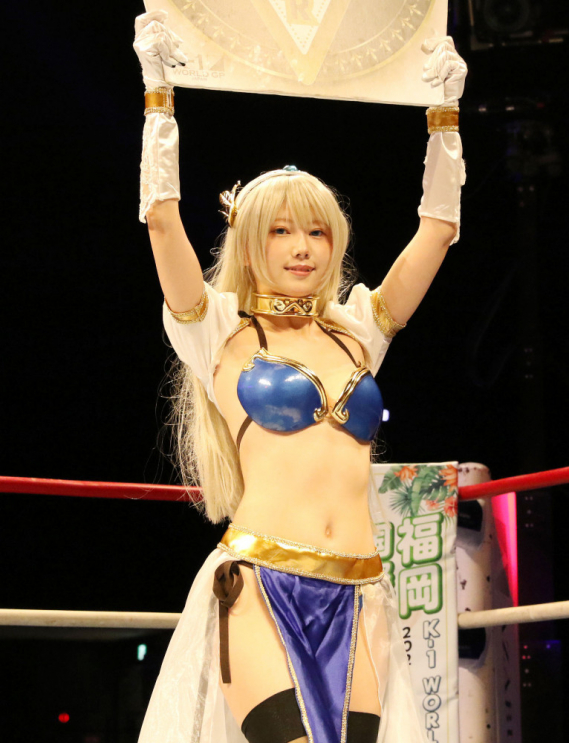 【写真 13枚】伊織もえ ビキニ＆コスプレ、K-1で篠崎こころと宮本彩希のビキニアーマー姿 - eFight【イーファイト】格闘技情報を毎日配信！