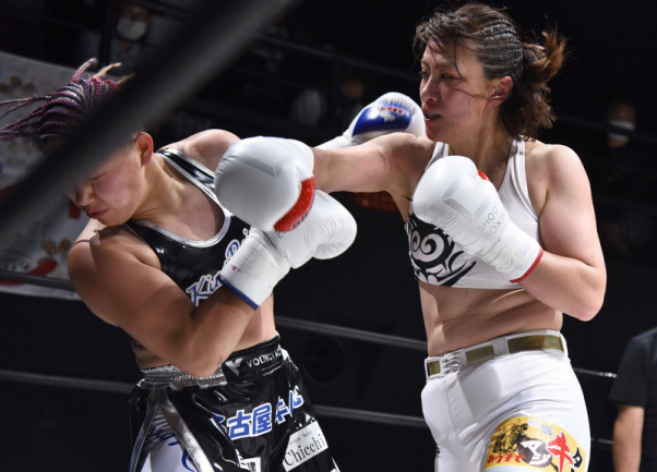 【シュートボクシング】女王未奈がKINGレイナとの接戦制す、MISAKIはダウン奪い判定勝利 - eFight【イーファイト】格闘技情報を毎日配信！