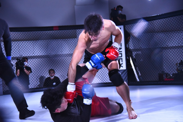 【BreakingDown】茂木慧太 vs 古賀輝哉 - eFight【イーファイト】格闘技情報を毎日配信！