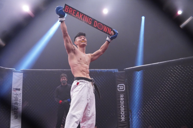 【BreakingDown】中野元がグレートティーチャーイワモトにKO勝利 - eFight【イーファイト】格闘技情報を毎日配信！