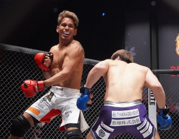 【Breaking Down】「朝倉未来チャレンジ」西谷がKO勝利、残り1秒でハイメを沈める - eFight【イーファイト】格闘技情報を毎日配信！