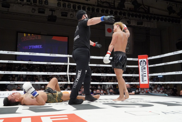 【RISE】”極真王者”南原健太、ムエタイ強豪にTKO勝利！手術控える父と約束のKO - eFight【イーファイト】格闘技情報を毎日配信！