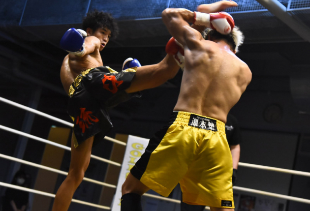 【Stand up】JFKO覇者・陽勇が若林澪生からダウンを奪って決勝戦進出 - eFight【イーファイト】格闘技情報を毎日配信！