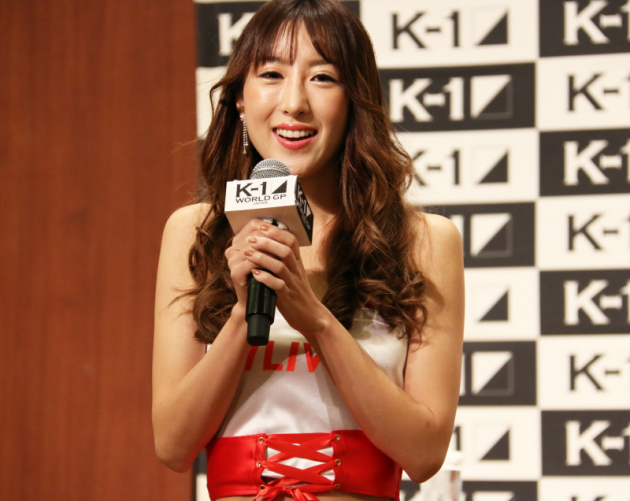 【K-1】800人から選ばれた“一夜限り”特別ラウンドガールが本日登場！「この日の為にボディメイクした」 - eFight【イーファイト】格闘技情報を毎日配信！