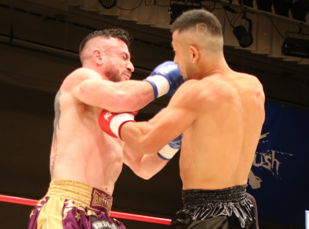 【Krush】山崎陽一が秒殺KO勝利、アラン・ソアレスを左フックで沈める - eFight【イーファイト】格闘技情報を毎日配信！