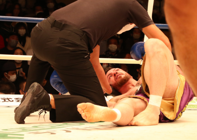 【Krush】山崎陽一が秒殺KO勝利、アラン・ソアレスを左フックで沈める - eFight【イーファイト】格闘技情報を毎日配信！