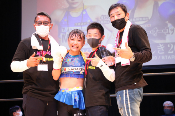 【シュートボクシング】MISAKI、豪快パンチで初回KO勝ち！RISEとのビッグマッチ参戦表明「45、46kgで私が一番、強い」 - eFight【イーファイト】格闘技情報を毎日配信！