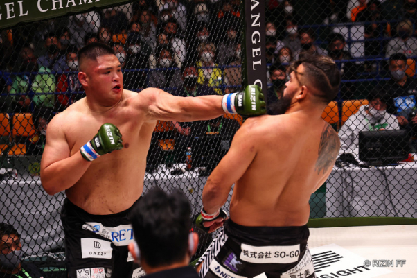 【RIZIN】貴賢神、強豪ギブレインの怒涛の打撃でTKO負け！ 2連敗でMMAの洗礼受ける - eFight【イーファイト】格闘技情報を毎日配信！