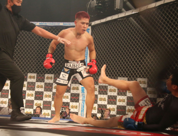 11.3『BreakingDown』全試合 結果（アウトサイダー対抗戦、バン仲村、10人ニキvs青汁王子、瓜田純士、坂口杏里vsへずま嫁、ちゃんよた、後藤祐樹など）＝ブレイキングダウン 試合 ...