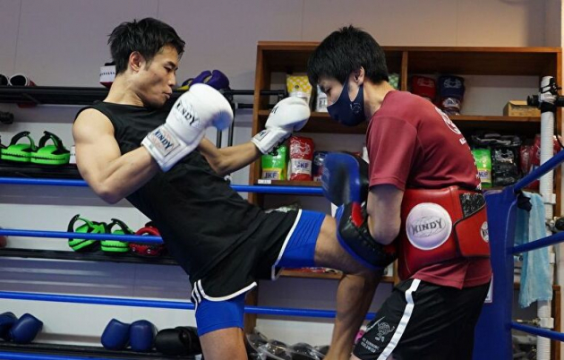 【K-1】佐藤嘉洋がバンタム級T参戦の池田幸司に、K-1 MAX時代に培ったテクニックを伝授「相手の脅威になる」（佐藤） - eFight【イーファイト】格闘技情報を毎日配信！