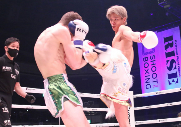 【RISE＆SB】白鳥大珠がISKAヨーロッパ王者に完封勝利、ボディ打ち＆ヒザ蹴りで圧倒 - eFight【イーファイト】格闘技情報を毎日配信！