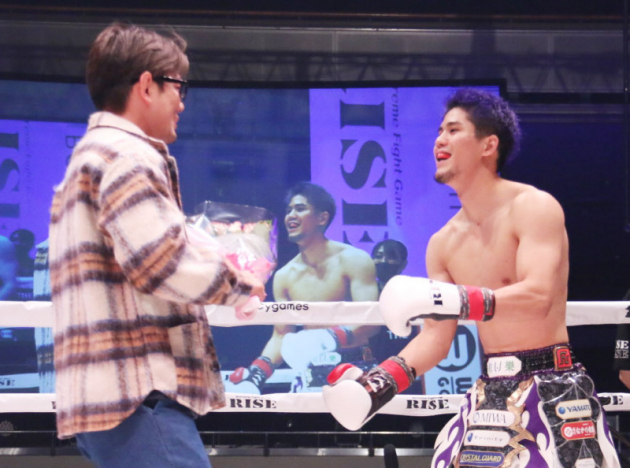 【RISE＆SB】原口健飛が多彩な攻撃で完封勝利！元GLORY王者に何もさせず - eFight【イーファイト】格闘技情報を毎日配信！