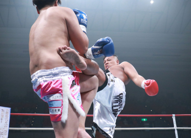 【K-1】JFKO空手王者・山口翔大、初参戦で左三日月蹴りKO勝利！ キック転向4勝3KO無敗に - eFight【イーファイト】格闘技情報を毎日配信！