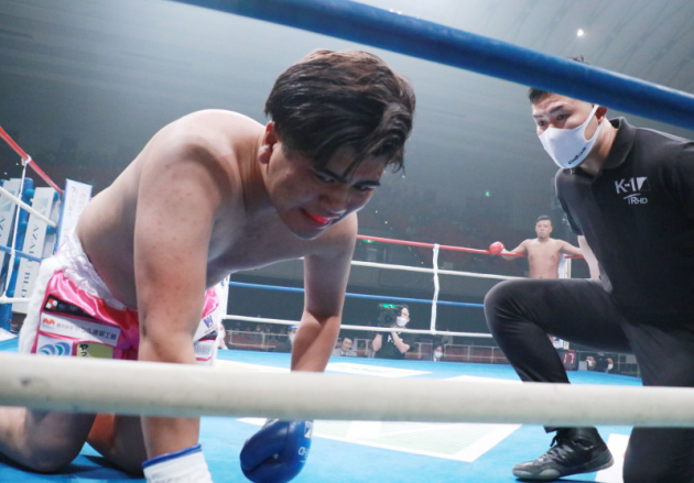 【K-1】JFKO空手王者・山口翔大、初参戦で左三日月蹴りKO勝利！ キック転向4勝3KO無敗に - eFight【イーファイト】格闘技情報を毎日配信！