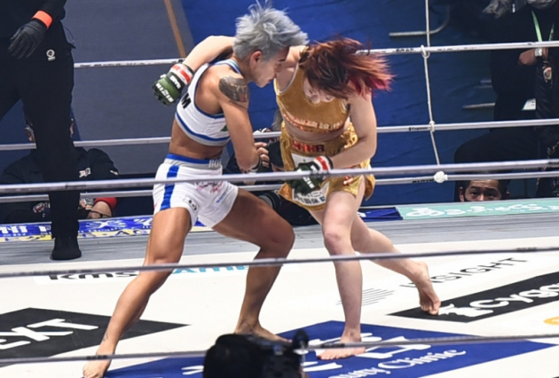 【RIZIN】女王・伊澤星花が世界グランプリ制覇！韓国強豪パク・シウの猛攻に「怖かった…」と号泣 - eFight【イーファイト】格闘技情報を毎日配信！