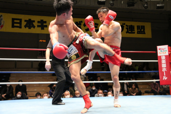 【NKB】44歳・藤原あらし、老獪テクニックでランカーの則武知宏にTKO勝利！ アリスは首地獄でMickeyに判定負け - eFight【イーファイト】格闘技情報を毎日配信！