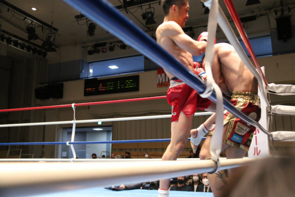 【NKB】44歳・藤原あらし、老獪テクニックでランカーの則武知宏にTKO勝利！ アリスは首地獄でMickeyに判定負け - eFight【イーファイト】格闘技情報を毎日配信！