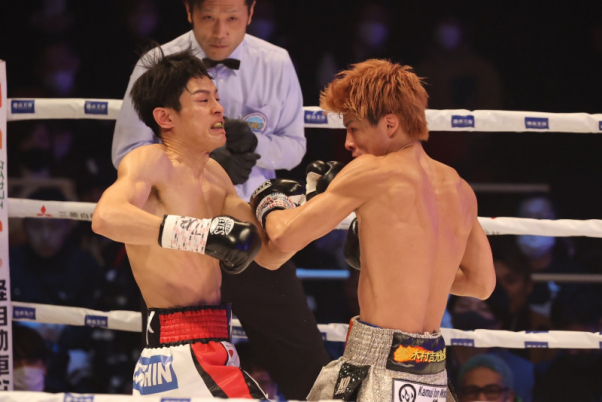 【ボクシング】力石政法が強烈アッパーでKO！木村吉光を倒し新王者に=WBOアジアタイトル戦 - eFight【イーファイト】格闘技情報を毎日配信！