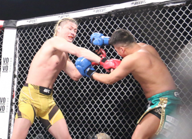 【BreakingDown】ベルサイユ理事長、伸びる右ストレートでリングドクターに完勝！ - eFight【イーファイト】格闘技情報を毎日配信！