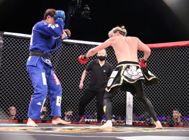 【BreakingDown】“柔道家”安井飛馬、“投げ技”炸裂でポーランドの刺客を撃破！ - eFight【イーファイト】格闘技情報を毎日配信！