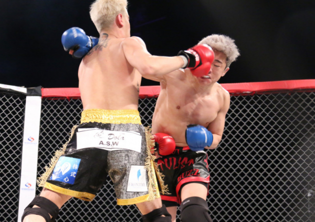 【BreakingDown】こめおが悶絶KO負けで担架送りに！拳骨折のYUSHIがヒザで一撃 - eFight【イーファイト】格闘技情報を毎日配信！