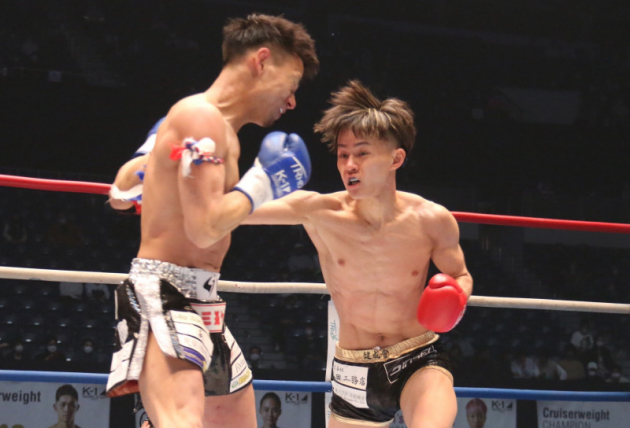 【K-1】愛瑠斗、光佑に左ストレートでKO勝利 - eFight【イーファイト】格闘技情報を毎日配信！