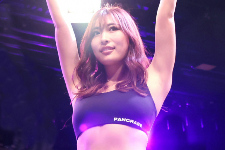 井岡戦で注目の”褐色のグラマラス”ガール、パンクラスでは美腹筋も - eFight【イーファイト】格闘技情報を毎日配信！