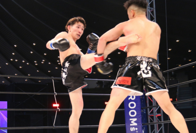 【KNOCK OUT】酒井柚樹が阿部晴翔に判定勝利、手数で上回る - eFight【イーファイト】格闘技情報を毎日配信！