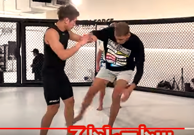 “2m越えモンスター”エドポロキング、危険な投げ技に「これはヤバイ」柔道”ドンマイ川端”が冷や汗 - eFight【イーファイト】格闘技情報を毎日配信！