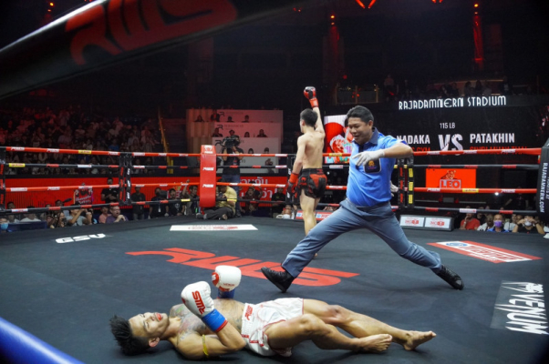 【BOM】天才・吉成名高が「KOで仕留める」35連勝・クンスックレック戦見据え「今回は絶対落とせない」 - eFight【イーファイト】格闘技情報を毎日配信！