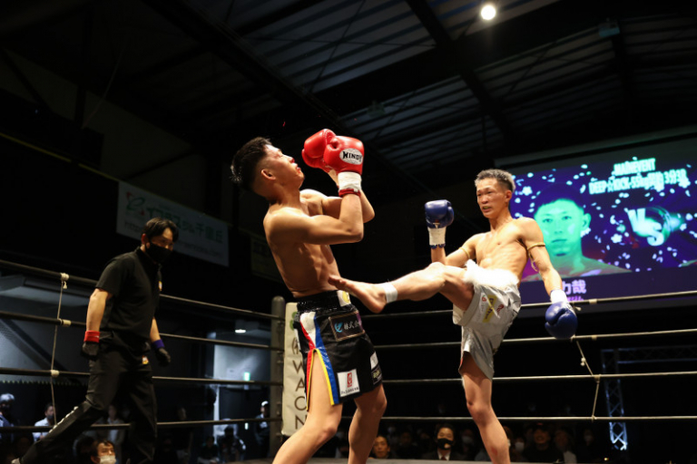 【DEEP KICK】真琴がランキング上位の力也に判定勝ち、石田迅がTKO勝利で-65kg王座T決勝進出 - eFight【イーファイト】格闘技情報を毎日配信！