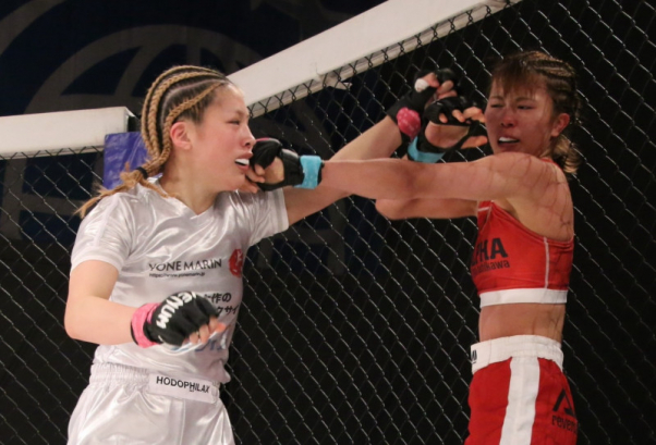 【DEEP JEWELS】須田美咲がアマチュア初勝利、昨年敗れた吉川桃加にリベンジ - eFight【イーファイト】格闘技情報を毎日配信！