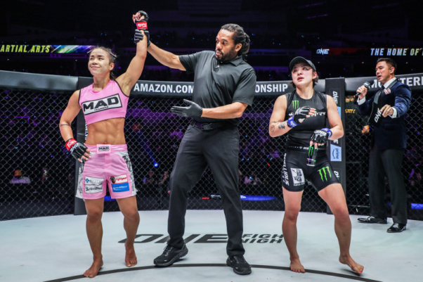 【ONE】”マッスル美女”平田樹、“肥大したガッチリボディ”に「階級アップか」「ビーストモードだ」期待の声 - eFight【イーファイト】格闘技情報を毎日配信！