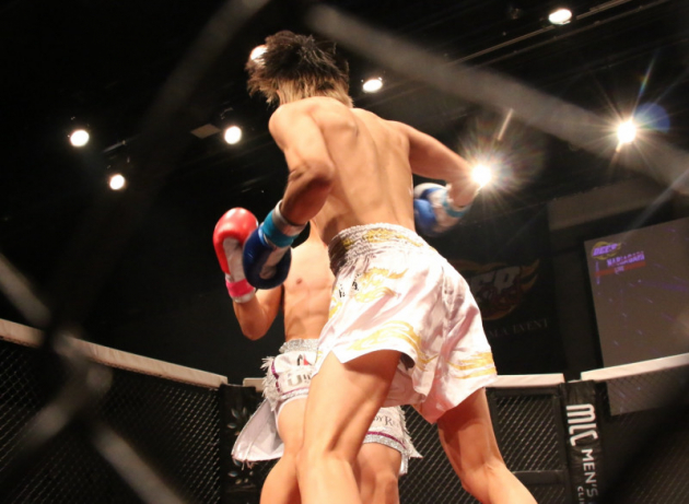 【DEEP vs NARIAGARI】元太郎が怒涛パンチラッシュで琥を初回KO、NARIAGARIが先勝 - eFight【イーファイト】格闘技情報を毎日配信！