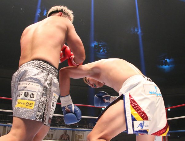 【K-1】ボクシング技術向上の谷川聖哉がAKIRA Jrに勝利 - eFight【イーファイト】格闘技情報を毎日配信！