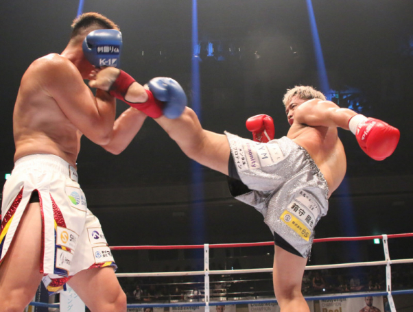 【K-1】ボクシング技術向上の谷川聖哉がAKIRA Jrに勝利 - eFight【イーファイト】格闘技情報を毎日配信！