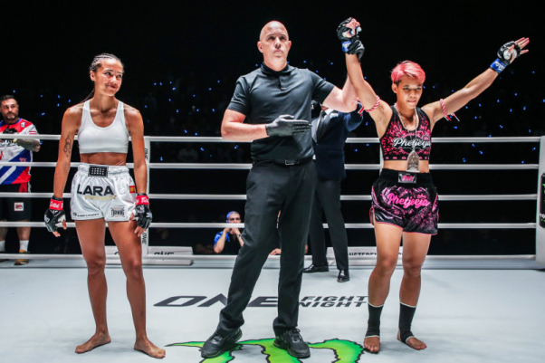 【ONE】女子ムエタイ伝説ペッティージャー、圧巻の26秒殺KO！ISKA女王フェルナンデスに何もさせず - eFight【イーファイト】格闘技情報を毎日配信！