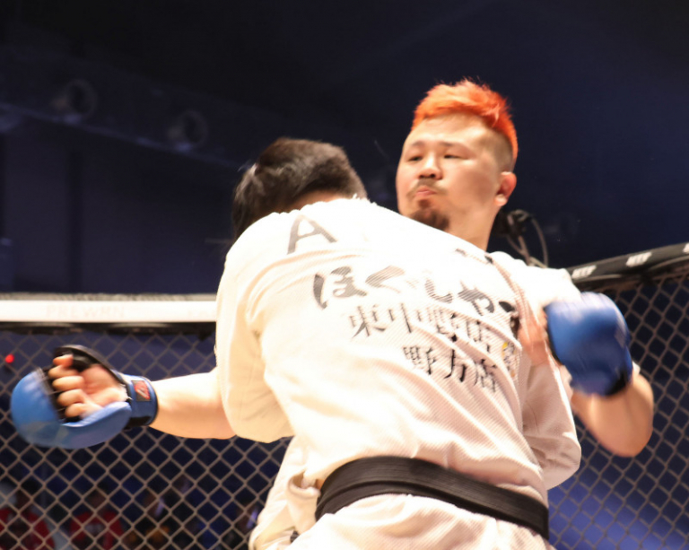 【BreakingDown】“ボクシング元王者”中岸風太、鮮烈KOデビュー！にっけん君を2度ダウンさせ撃破 - eFight【イーファイト】格闘技情報を毎日配信！