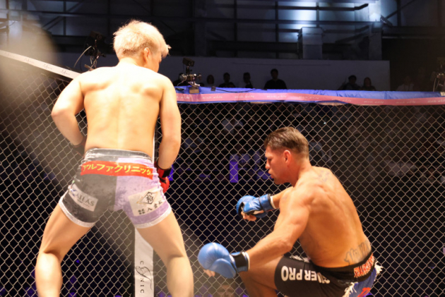 【BreakingDown】西谷大成、“魔裟斗ライバル”元K-1王者クラウスからダウン奪う金星！師匠・朝倉未来も「とても良かった」 - eFight【イーファイト】格闘技情報を毎日配信！