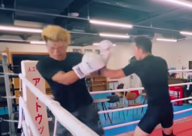 【BreakingDown】10人ニキ、“元暴走族”戦に向け啓之輔と猛特訓！ボコボコにされ「下向いちゃダメだ」厳しいダメ出しも - eFight【イーファイト】格闘技情報を毎日配信！