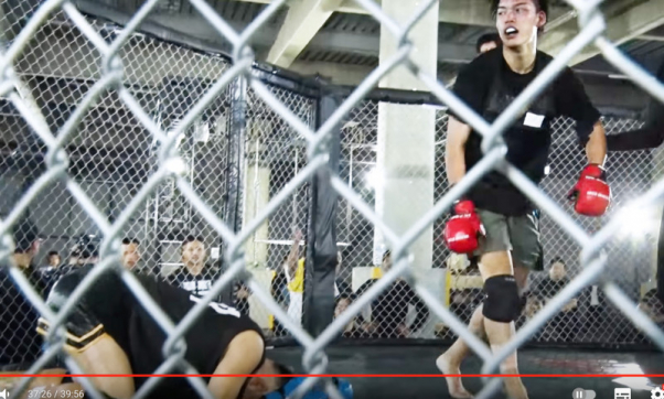 【BreakingDown】100人の喧嘩自慢を勝ち抜き優勝した男、年間契約1000万円獲得で朝倉未来も「闘いの天才」と絶賛 - eFight【イーファイト】格闘技情報を毎日配信！