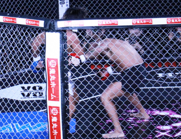 【BreakingDown】“喧嘩を極める男’’井上力斗が出血も激勝、冷静パンチでダウン奪取 - eFight【イーファイト】格闘技情報を毎日配信！