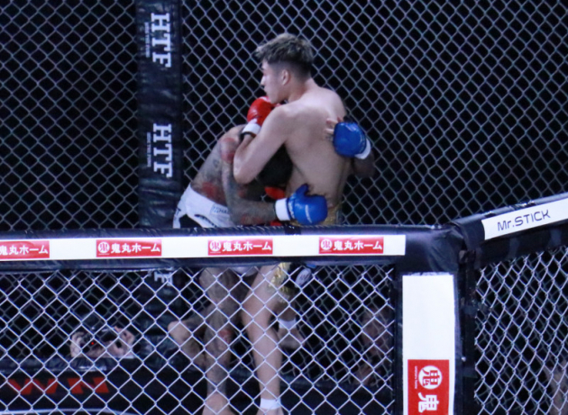 【BreakingDown】注目の虎之介vs尾田優也、偶発の金的攻撃でノーコンテストに！ - eFight【イーファイト】格闘技情報を毎日配信！