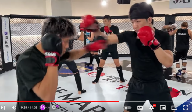 朝倉未来ジム”JTT”の新打撃コーチは、RISEエース・原口健飛！「素晴らしい技術が多い」（未来） - eFight【イーファイト】格闘技情報を毎日配信！