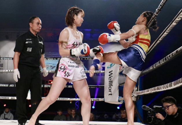 【BOM】伊藤紗弥、右ストレートで”一撃”KO勝利！吉成乃亜が5戦目で戴冠＝女子 - eFight【イーファイト】格闘技情報を毎日配信！
