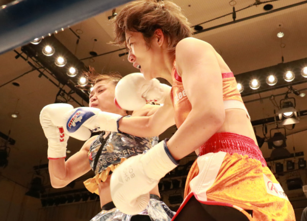 【シュートボクシング】女王MISAKI、“K-1”チャン・リーに圧勝！圧巻フックでダウン奪取 - eFight【イーファイト】格闘技情報を毎日配信！