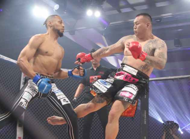 【BreakingDown】大宮・大将レオン、ダウン奪うも肩脱臼TKO負け！大阪優勝も、爆音那智は再戦要求 - eFight【イーファイト】格闘技情報を毎日配信！