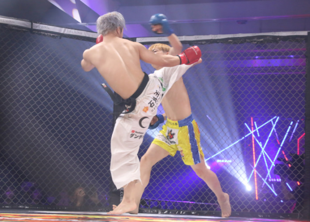 【BreakingDown】喧嘩自慢・井原良太郎、空手世界王者・あつきを秒殺KOで王者に！朝倉未来も「マクレガーみたい」 - eFight【イーファイト】格闘技情報を毎日配信！